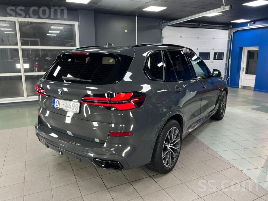 Green BMW X5 2024 in Cesis, with an engine capacity of 3.00 L and mileage of 79 thousand km for 69900 €, photo 4 on AUTOMOTO.COM.LV