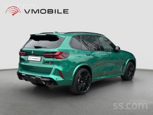 Green BMW X5 2024 in Riga, with an engine capacity of 4.40 L and mileage of 30 thousand km for 114900 €, photo 3 on AUTOMOTO.COM.LV