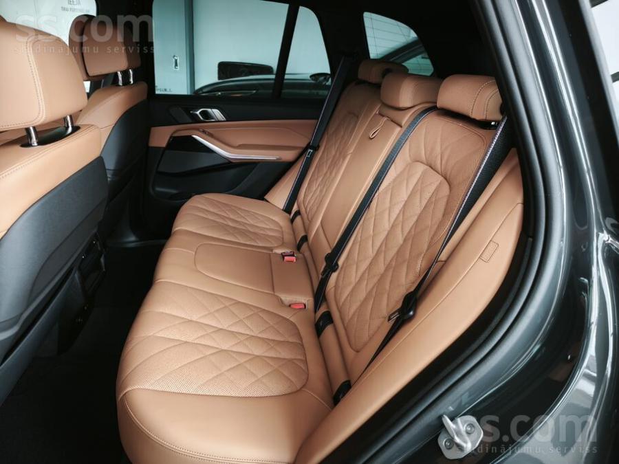 Zaļš BMW X5 2025 Rīga, ar dzinēja tilpumu 3.00 L un nobraukumu 6 tūkst. km par 84500 €, foto 14 vietnē AUTOMOTO.COM.LV