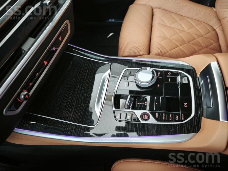 Zaļš BMW X5 2025 Rīga, ar dzinēja tilpumu 3.00 L un nobraukumu 6 tūkst. km par 84500 €, foto 21 vietnē AUTOMOTO.COM.LV