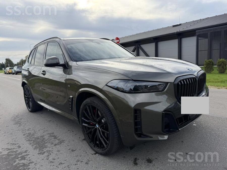Zaļš BMW X5 2025 Rīga, ar dzinēja tilpumu 3.00 L un nobraukumu 18 tūkst. km par 69900 €, foto 1 vietnē AUTOMOTO.COM.LV