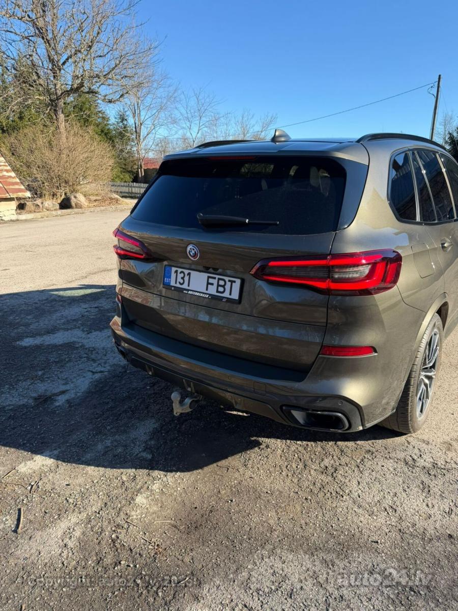 Green BMW X5 2023 in Tallinn, with an engine capacity of 3.00 L and mileage of 45 thousand km for 75000 €, photo 5 on AUTOMOTO.COM.LV