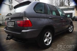 Grey BMW X5 2001 in Riga, with an engine capacity of 3.00 L and mileage of 300 thousand km for 3150 €, photo 3 on AUTOMOTO.COM.LV