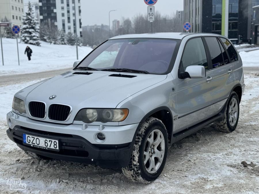 Grey BMW X5 2001 in Vilnius, with an engine capacity of 3.00 L and mileage of 319 thousand km for 3350 €, photo 1 on AUTOMOTO.COM.LV