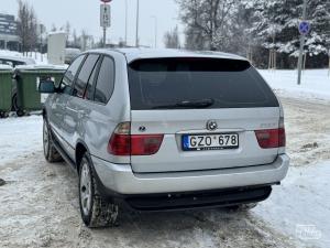 Grey BMW X5 2001 in Vilnius, with an engine capacity of 3.00 L and mileage of 319 thousand km for 3350 €, photo 4 on AUTOMOTO.COM.LV