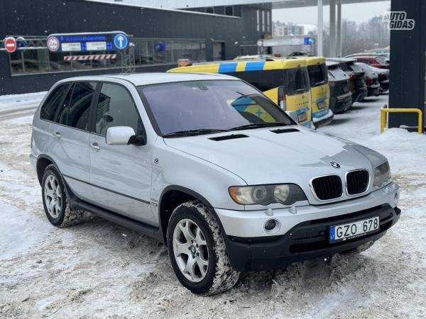 Grey BMW X5 2001 in Vilnius, with an engine capacity of 3.00 L and mileage of 310 thousand km for 3199 €, photo 1 on AUTOMOTO.COM.LV