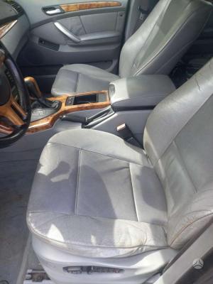 Pelēks BMW X5 2001 Panevēža, ar dzinēja tilpumu 2.93 L un nobraukumu 300 tūkst. km par 2450 €, foto 8 vietnē AUTOMOTO.COM.LV