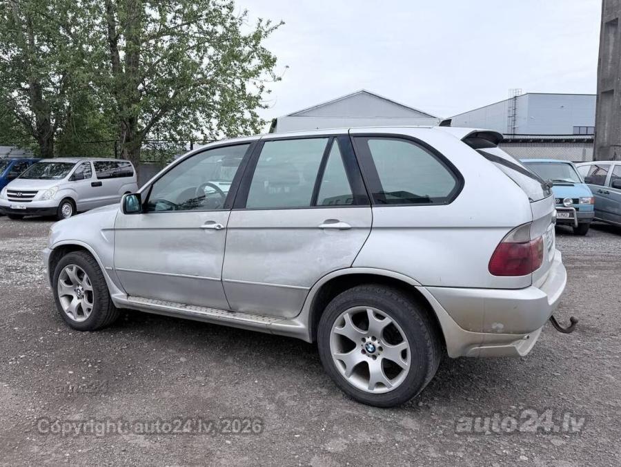 Pelēks BMW X5 2001 Tallina, ar dzinēja tilpumu 2.90 L un nobraukumu 439 tūkst. km par 999 €, foto 6 vietnē AUTOMOTO.COM.LV