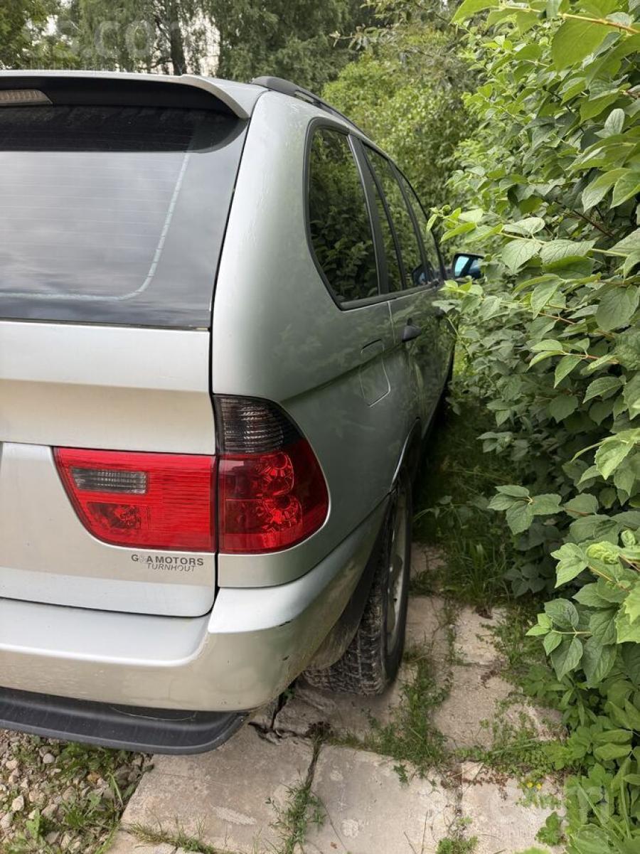 Pelēks BMW X5 2001 Ogre, ar dzinēja tilpumu 3.00 L un nobraukumu 360 tūkst. km par 1700 €, foto 4 vietnē AUTOMOTO.COM.LV