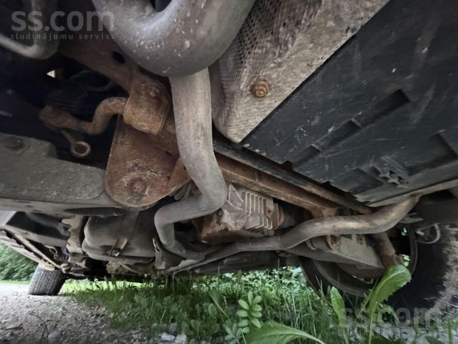 Pelēks BMW X5 2001 Ogre, ar dzinēja tilpumu 3.00 L un nobraukumu 360 tūkst. km par 1700 €, foto 19 vietnē AUTOMOTO.COM.LV