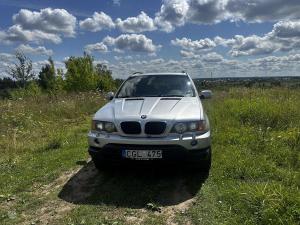 Pelēks BMW X5 2001 Viļņa, ar dzinēja tilpumu 2.93 L un nobraukumu 600 tūkst. km par 2300 €, foto 3 vietnē AUTOMOTO.COM.LV