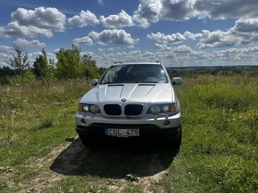 Pelēks BMW X5 2001 Viļņa, ar dzinēja tilpumu 2.93 L un nobraukumu 600 tūkst. km par 2300 €, foto 3 vietnē AUTOMOTO.COM.LV