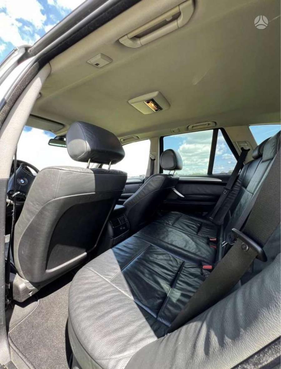 Pelēks BMW X5 2001 Viļņa, ar dzinēja tilpumu 2.93 L un nobraukumu 600 tūkst. km par 2300 €, foto 13 vietnē AUTOMOTO.COM.LV