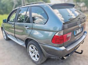 Grey BMW X5 2001 in Panevezys, with an engine capacity of 2.93 L and mileage of 300 thousand km for 2300 €, photo 9 on AUTOMOTO.COM.LV