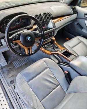 Grey BMW X5 2001 in Panevezys, with an engine capacity of 2.93 L and mileage of 300 thousand km for 2300 €, photo 11 on AUTOMOTO.COM.LV