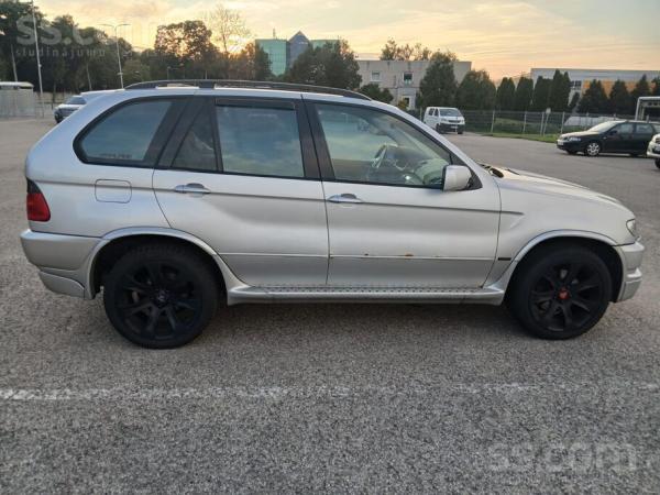 Grey BMW X5 2001 in Riga, with an engine capacity of 3.00 L and mileage of 0 thousand km for 2580 €, photo 7 on AUTOMOTO.COM.LV