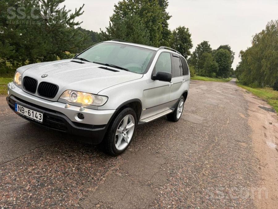 Grey BMW X5 2001 in Dobele, with an engine capacity of 3.00 L and mileage of 0 thousand km for 2800 €, photo 1 on AUTOMOTO.COM.LV
