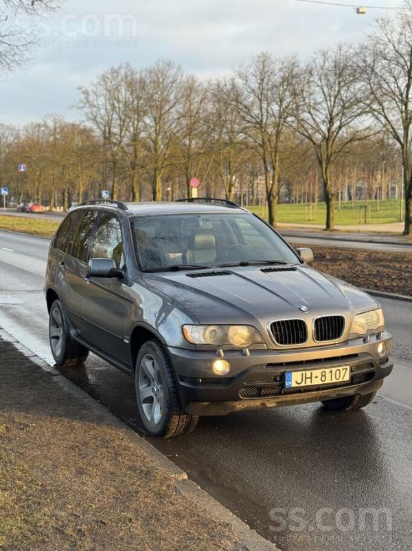 Grey BMW X5 2002 in Riga, with an engine capacity of 3.00 L and mileage of 250 thousand km for 5000 €, photo 2 on AUTOMOTO.COM.LV