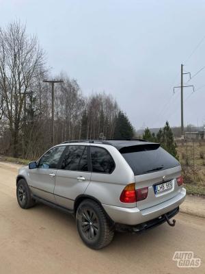 Grey BMW X5 2002 in Kaunas, with an engine capacity of 2.90 L and mileage of 300 thousand km for 2550 €, photo 3 on AUTOMOTO.COM.LV
