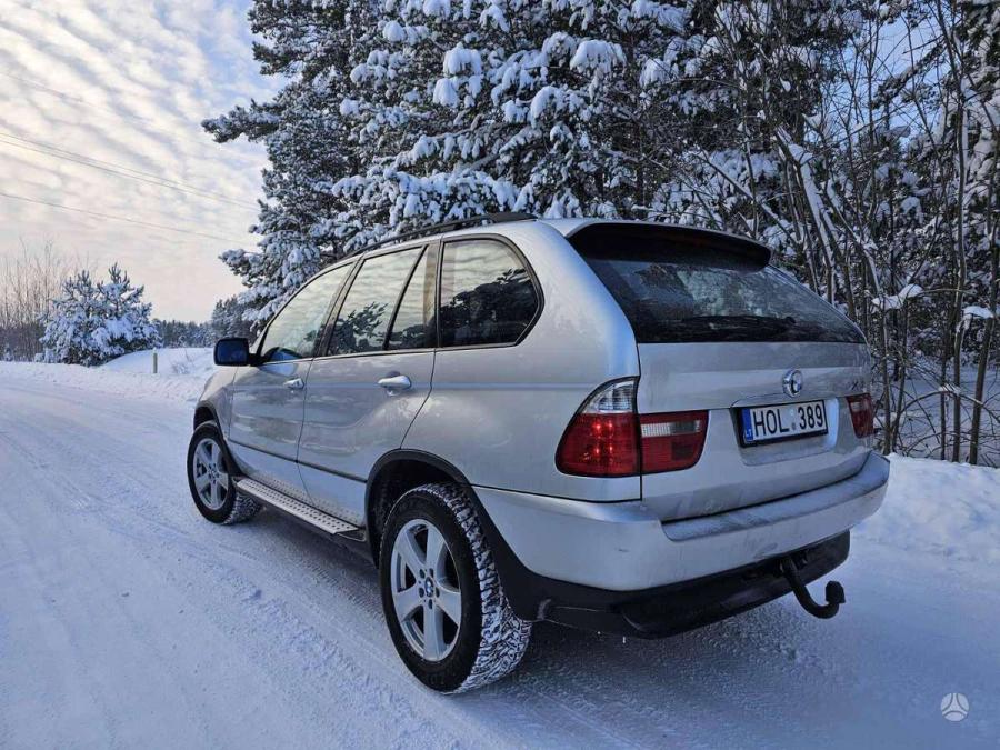 Pelēks BMW X5 2002 Šalčininkai, ar dzinēja tilpumu 2.93 L un nobraukumu 242 tūkst. km par 3500 €, foto 4 vietnē AUTOMOTO.COM.LV