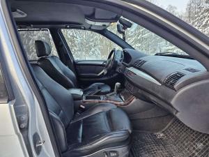 Pelēks BMW X5 2002 Šalčininkai, ar dzinēja tilpumu 2.93 L un nobraukumu 242 tūkst. km par 3500 €, foto 10 vietnē AUTOMOTO.COM.LV