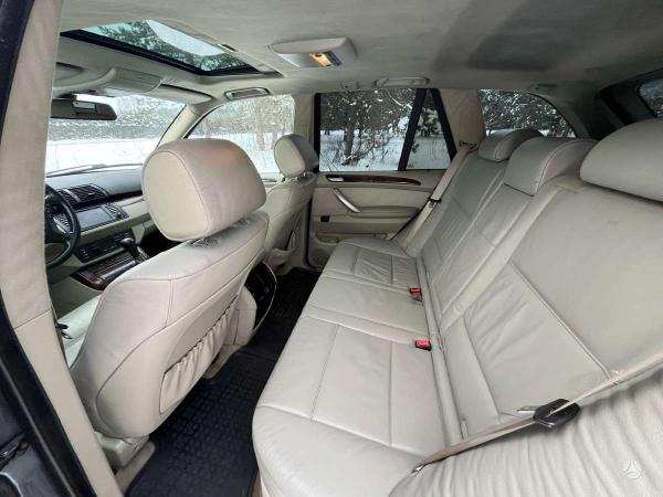 Pelēks BMW X5 2002 Viļņa, ar dzinēja tilpumu 2.93 L un nobraukumu 370 tūkst. km par 3100 €, foto 8 vietnē AUTOMOTO.COM.LV