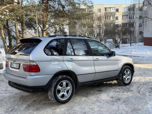 Grey BMW X5 2002 in Vilnius, with an engine capacity of 2.93 L and mileage of 309 thousand km for 2700 €, photo 7 on AUTOMOTO.COM.LV