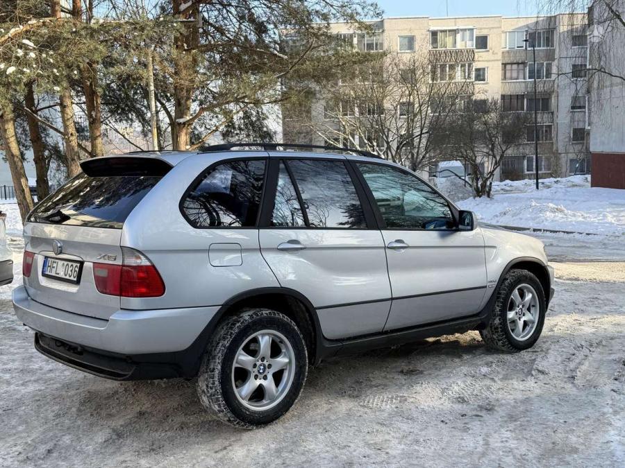 Grey BMW X5 2002 in Vilnius, with an engine capacity of 2.93 L and mileage of 309 thousand km for 2700 €, photo 7 on AUTOMOTO.COM.LV