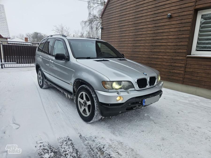Grey BMW X5 2002 in Vilkaviskis, with an engine capacity of 3.00 L and mileage of 4 thousand km for 3100 €, photo 1 on AUTOMOTO.COM.LV