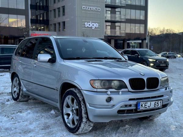 Pelēks BMW X5 2002 Viļņa, ar dzinēja tilpumu 2.93 L un nobraukumu 328 tūkst. km par 3000 €, foto 4 vietnē AUTOMOTO.COM.LV