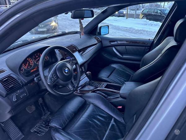 Pelēks BMW X5 2002 Viļņa, ar dzinēja tilpumu 2.93 L un nobraukumu 328 tūkst. km par 3000 €, foto 8 vietnē AUTOMOTO.COM.LV