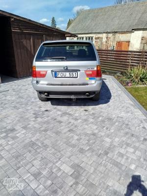 Pelēks BMW X5 2002 Kaišiadorys, ar dzinēja tilpumu 3.00 L un nobraukumu 270 tūkst. km par 3200 €, foto 3 vietnē AUTOMOTO.COM.LV