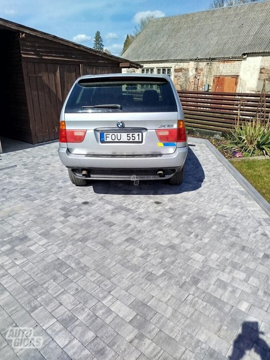 Pelēks BMW X5 2002 Kaišiadorys, ar dzinēja tilpumu 3.00 L un nobraukumu 270 tūkst. km par 3200 €, foto 3 vietnē AUTOMOTO.COM.LV