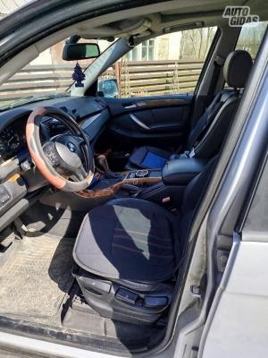 Pelēks BMW X5 2002 Kaišiadorys, ar dzinēja tilpumu 3.00 L un nobraukumu 270 tūkst. km par 3200 €, foto 6 vietnē AUTOMOTO.COM.LV