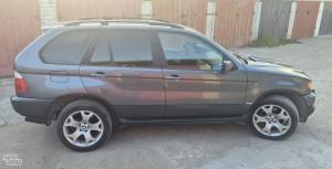 Grey BMW X5 2002 in Kaunas, with an engine capacity of 3.00 L and mileage of 363 thousand km for 2850 €, photo 4 on AUTOMOTO.COM.LV