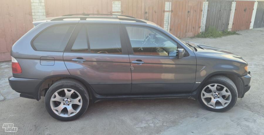 Grey BMW X5 2002 in Kaunas, with an engine capacity of 3.00 L and mileage of 363 thousand km for 2850 €, photo 4 on AUTOMOTO.COM.LV