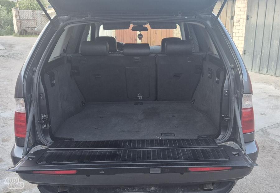 Grey BMW X5 2002 in Kaunas, with an engine capacity of 3.00 L and mileage of 363 thousand km for 2850 €, photo 12 on AUTOMOTO.COM.LV
