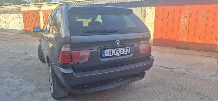Grey BMW X5 2002 in Kaunas, with an engine capacity of 3.00 L and mileage of 363 thousand km for 2850 €, photo 28 on AUTOMOTO.COM.LV