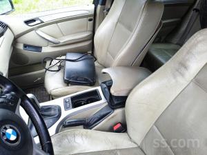 Grey BMW X5 2002 in Rezekne, with an engine capacity of 3.00 L and mileage of 430 thousand km for 2950 €, photo 6 on AUTOMOTO.COM.LV