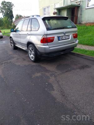 Pelēks BMW X5 2002 Jelgava, ar dzinēja tilpumu 3.00 L un nobraukumu 440 tūkst. km par 2400 €, foto 3 vietnē AUTOMOTO.COM.LV