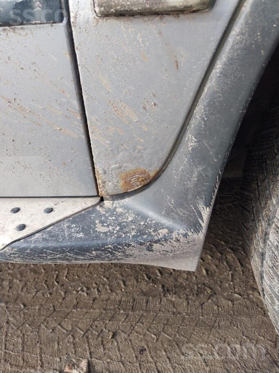 Pelēks BMW X5 2002 Jelgava, ar dzinēja tilpumu 3.00 L un nobraukumu 440 tūkst. km par 2400 €, foto 8 vietnē AUTOMOTO.COM.LV