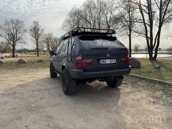 Grey BMW X5 2002 in Riga, with an engine capacity of 3.00 L and mileage of 368 thousand km for 3850 €, photo 4 on AUTOMOTO.COM.LV