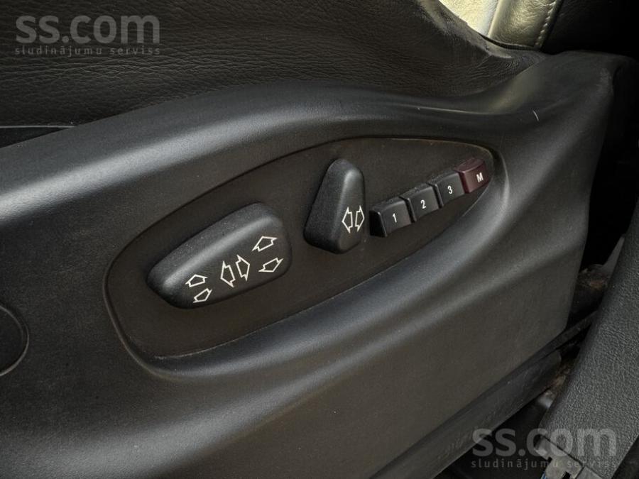 Grey BMW X5 2002 in Riga, with an engine capacity of 3.00 L and mileage of 368 thousand km for 3850 €, photo 14 on AUTOMOTO.COM.LV