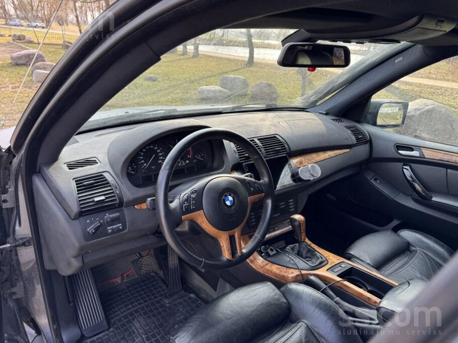 Grey BMW X5 2002 in Riga, with an engine capacity of 3.00 L and mileage of 368 thousand km for 3850 €, photo 15 on AUTOMOTO.COM.LV