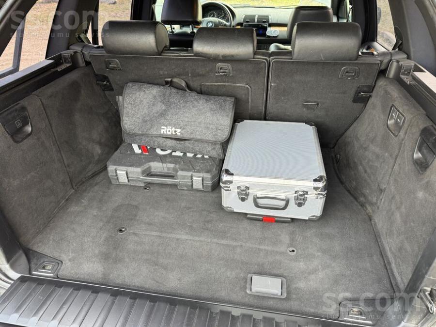 Grey BMW X5 2002 in Riga, with an engine capacity of 3.00 L and mileage of 368 thousand km for 3850 €, photo 19 on AUTOMOTO.COM.LV