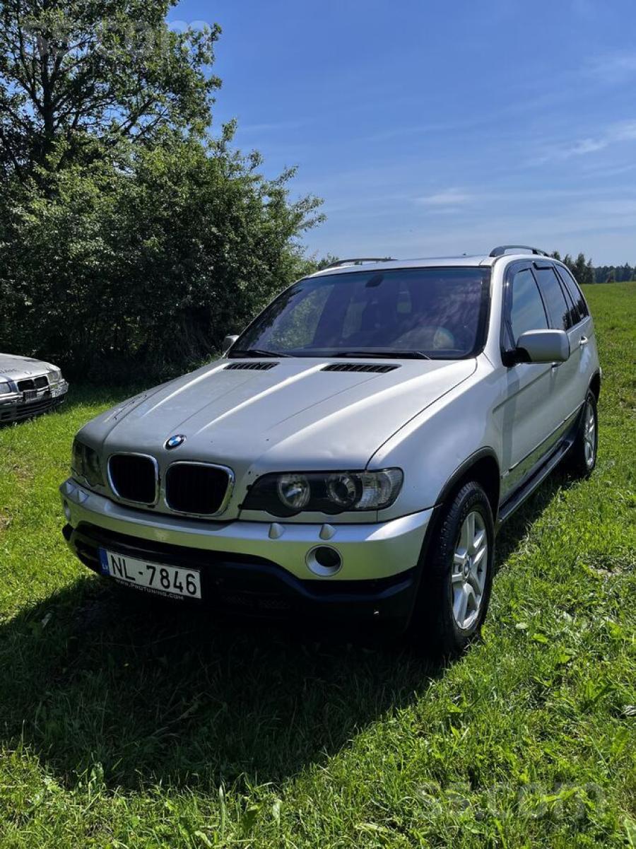 Pelēks BMW X5 2002 Liepāja, ar dzinēja tilpumu 3.00 L un nobraukumu 281 tūkst. km par 2000 €, foto 1 vietnē AUTOMOTO.COM.LV
