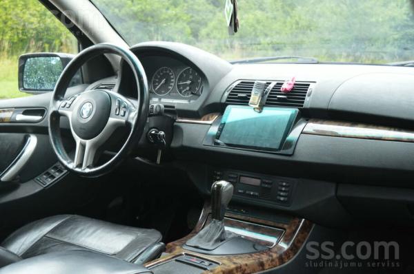 Grey BMW X5 2002 in Dobele, with an engine capacity of 3.00 L and mileage of 0 thousand km for 2500 €, photo 5 on AUTOMOTO.COM.LV