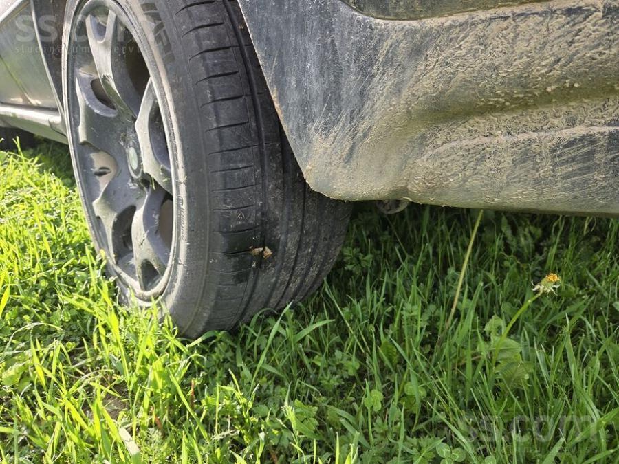 Pelēks BMW X5 2002 Rīga, ar dzinēja tilpumu 3.00 L un nobraukumu 459 tūkst. km par 1500 €, foto 7 vietnē AUTOMOTO.COM.LV