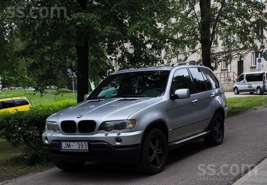 Grey BMW X5 2002 in Daugavpils, with an engine capacity of 3.00 L and mileage of 470 thousand km for 3600 €, photo 1 on AUTOMOTO.COM.LV