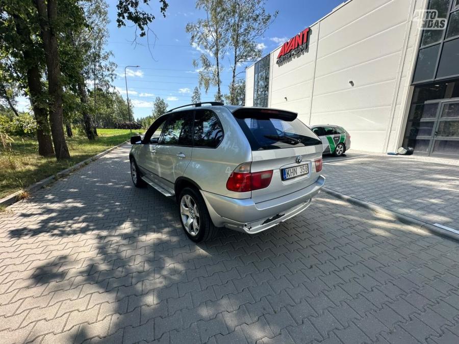 Grey BMW X5 2002 in Kaunas, with an engine capacity of 3.00 L and mileage of 0 thousand km for 2350 €, photo 8 on AUTOMOTO.COM.LV